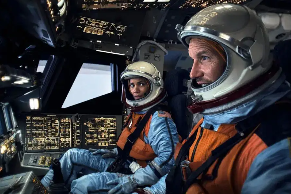 Moonfall review: sci-fi disaster blockbuster for business and entertainment